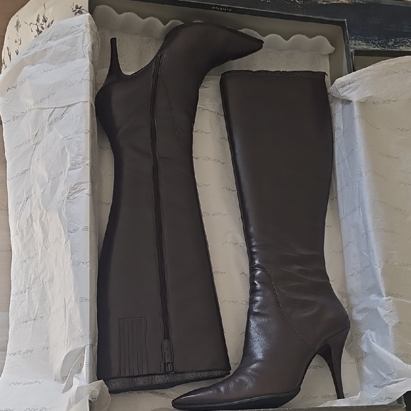 Elegant Chocolate Brown Knee High Boots Images